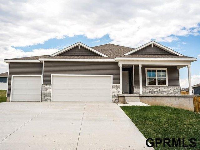 18478 Portal St, Gretna, NE 68136