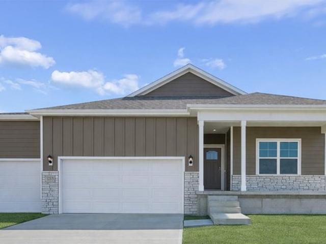 18478 Portal St, Gretna, NE 68136