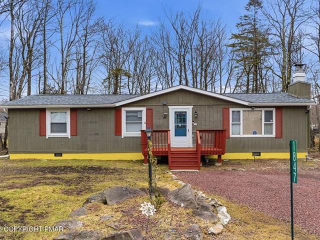 1847 Shadyside Dr, Tobyhanna, PA 18466