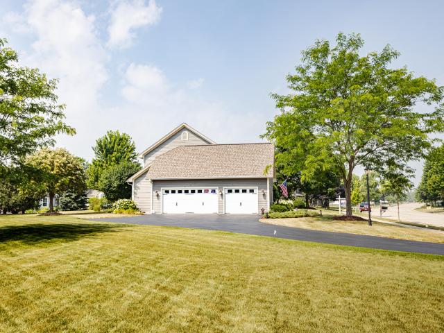 1847 Springhouse Dr