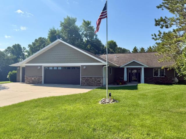 1847 Spruce Grove Trail