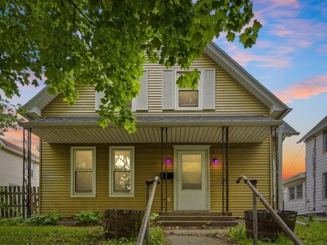 1847 10th St, Moline, IL 61265