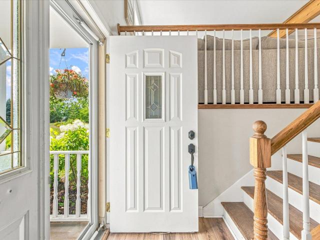 18480 Country Squires Circle