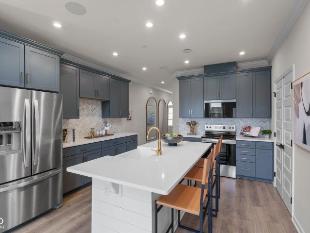 18485 Depoe Ln, Westfield, IN 46074 | MLS #22071 | Compass