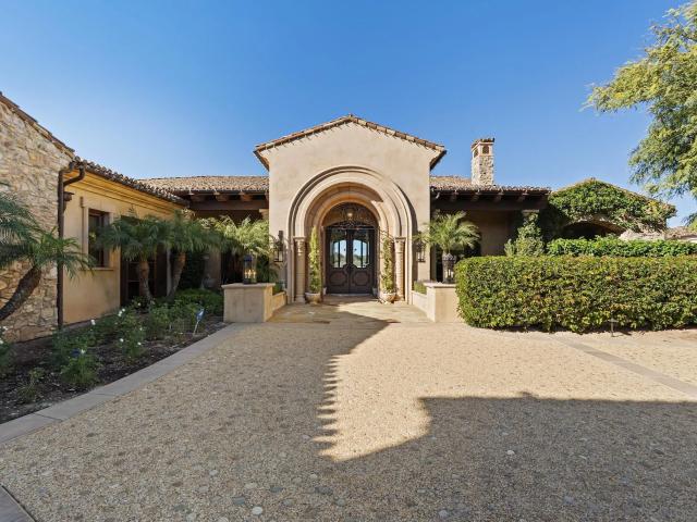 18486 Via Candela, Rancho Santa Fe, CA 92091 | MLS #250045 | Compass
