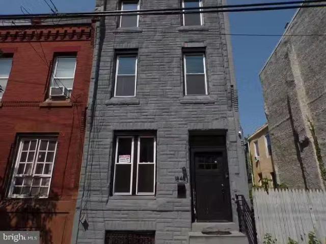 1848 N 27TH ST, PHILADELPHIA, PA 19121 Single Family Residence.
