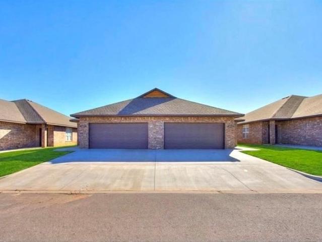1848 Cypress Ln, El Reno, OK 73036