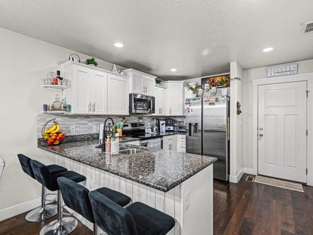 1848 E American Way Unit 14, Eagle Mountain, UT 84005