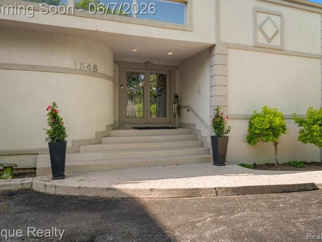 1848 Golf Ridge Drive
