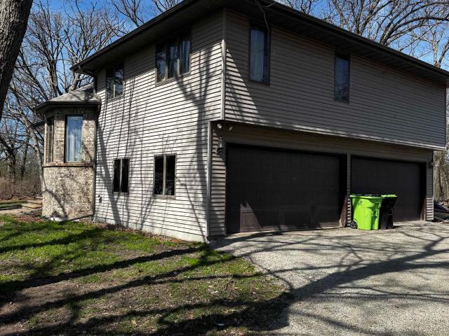 1848 QUEENS Drive