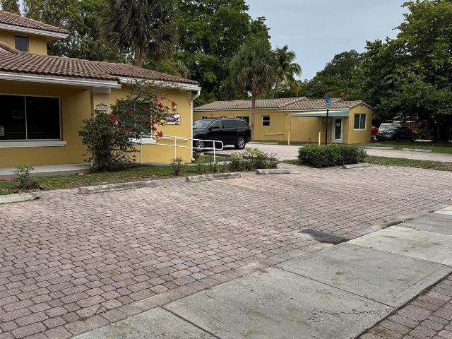 1848 SE 1st Ave, Fort Lauderdale, FL 33316 | MLS #F10506 | Compass