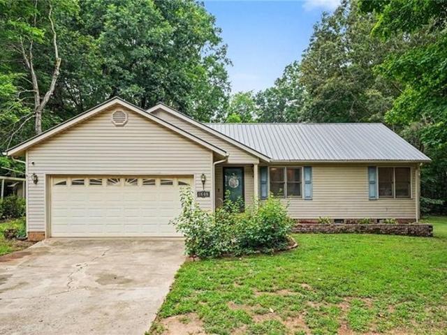 1848 Woodglo Dr, Asheboro, NC 27205