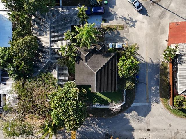 18499 NW 52nd Path, Miami Gardens, FL 33055 | MLS #A11972 | Compass