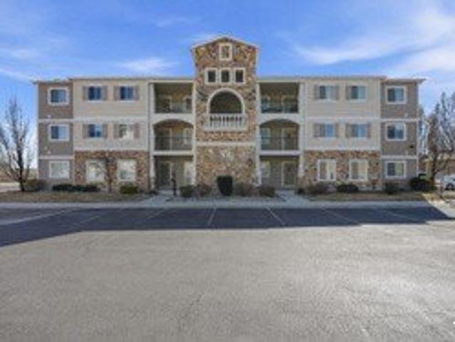 1849 N Crest Rd E, Saratoga Springs, UT 84045