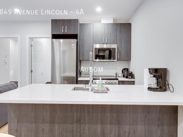1849 Avenue Lincoln, 3 beds, 1 full bath