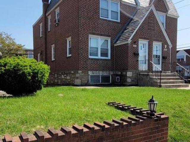 1849 Benson St, Philadelphia, PA 19152