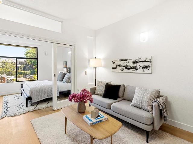 1849 Shattuck Ave 207