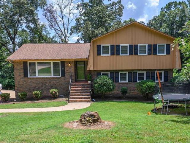 1849 Tall Timbers Dr, Hoover, AL 35226