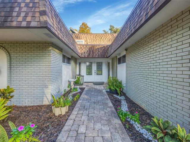 18405 Tomlinson Dr, Lutz, FL 33549 | MLS #TB8442