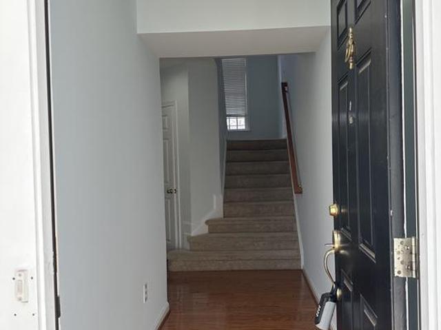 18405 Sierra Square