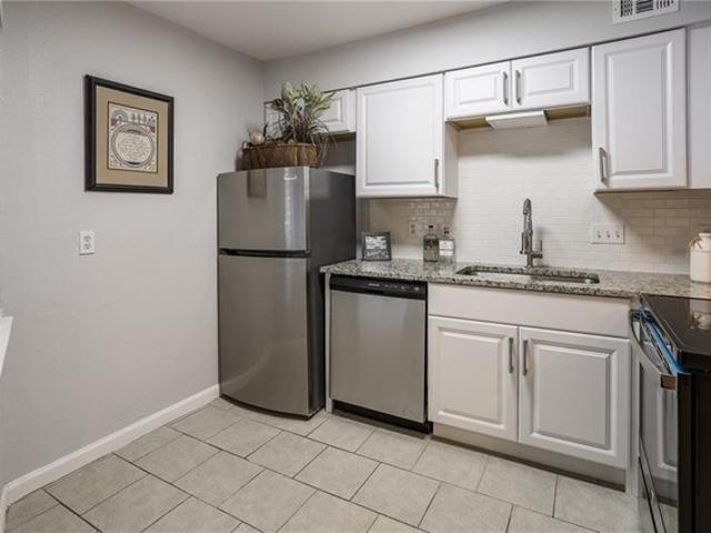 1840 Burton Dr Apt 131, Austin, TX 78741