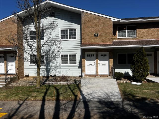 1840 Crompond Rd, Unit 7C6, Peekskill, NY 10566 | MLS #969415 | Compass