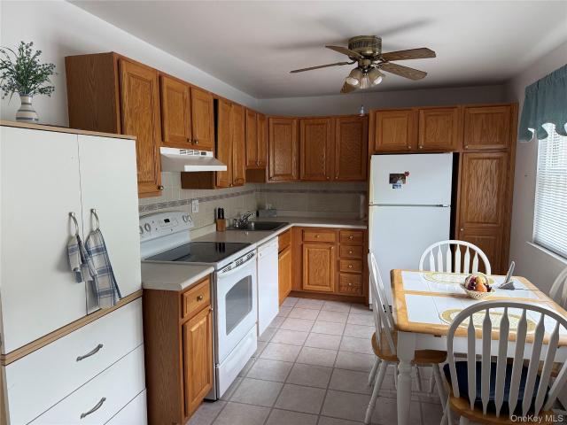 1840 Crompond Road 3B4