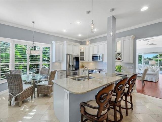 1840 Les Chateaux Blvd Unit 4, Naples, FL 34109
