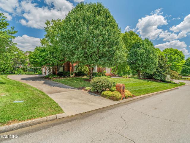 1840 Regents Park Rd