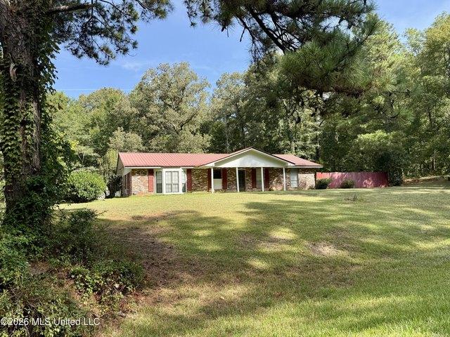 1840 White Apple Rd SW, Roxie, MS 39661