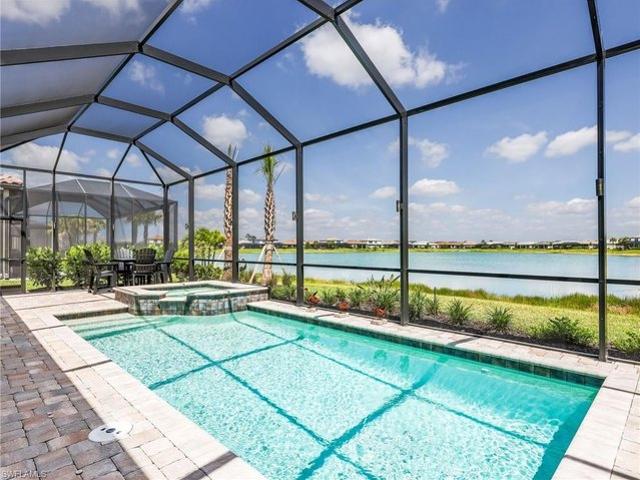 18412 Ridgeline Dr, Estero, FL 33928
