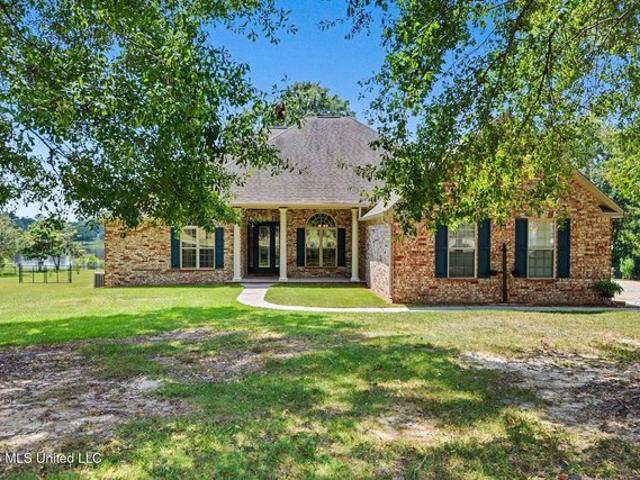 18417 Sky Ln, Saucier, MS 39574