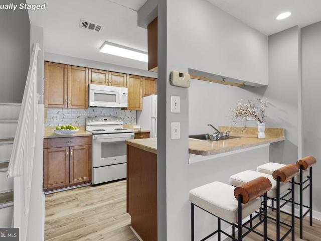 18415 Bishopstone Court # 42