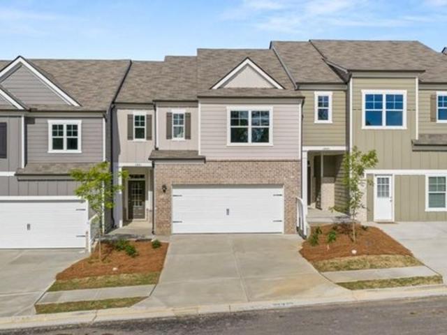 1841 Meadow Green Cir, Gainesville, GA 30501