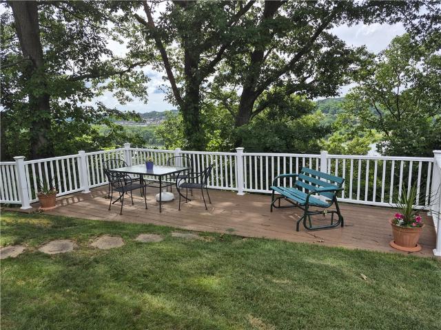 1841 Outlook Dr