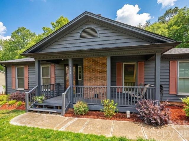 1841 Oak Hollow Rd, Gastonia, NC 28054