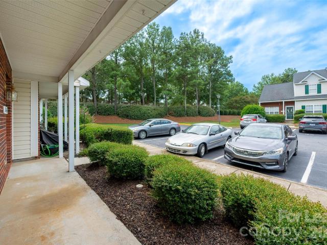 1841 Birch Heights Court