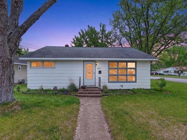 1841 Chestnut St, Wisconsin Rapids, WI 54494