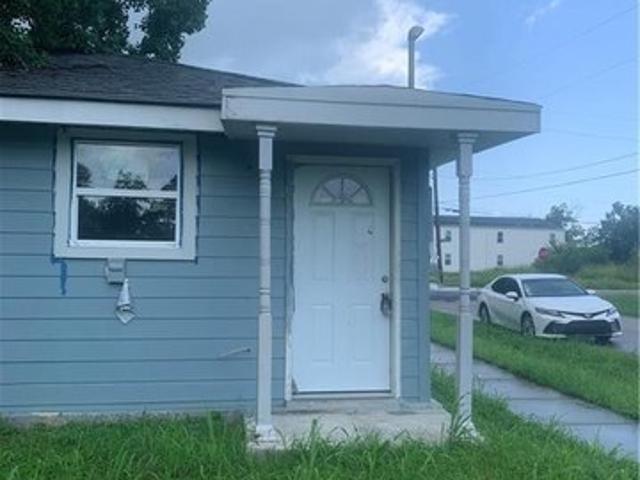 1841 Gordon St, New Orleans, LA 70117