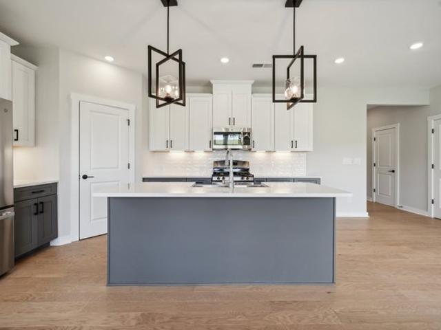 18427 Cove Landing Rd, Charlotte, NC 28278