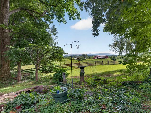 18424 Cashmere Court