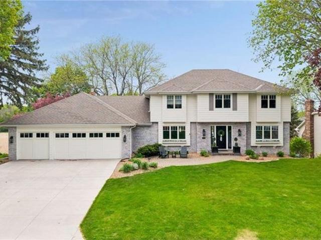 18425 5th Ave N, Plymouth, MN 55447