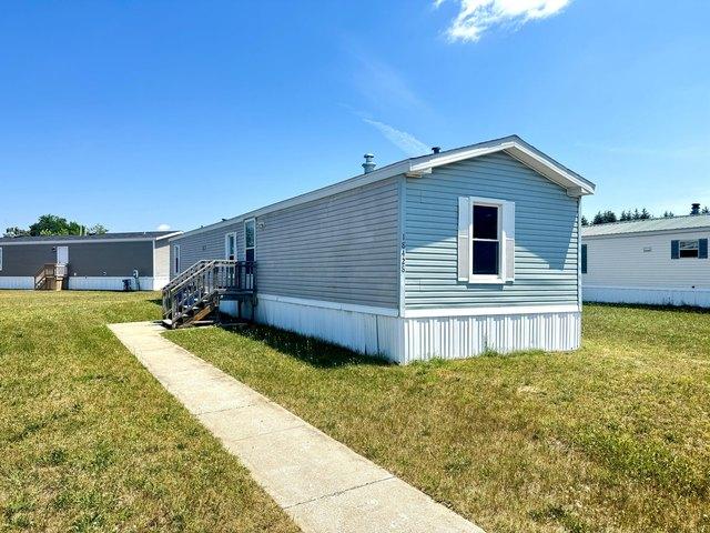 18428 St Joseph Ave Unit 215, Big Rapids, MI 49307