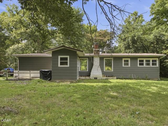 18429 Gum Rd, Neosho, MO 64850