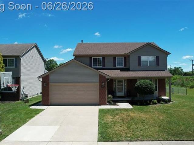 1842 Enterprise Dr, Troy, MI 48083