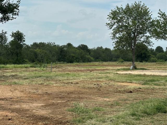 1842 Kelly Rd, Luling, TX 78648 | MLS #28353
