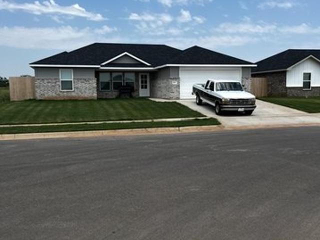 1842 Sweetwater Ln, Abilene, TX 79602