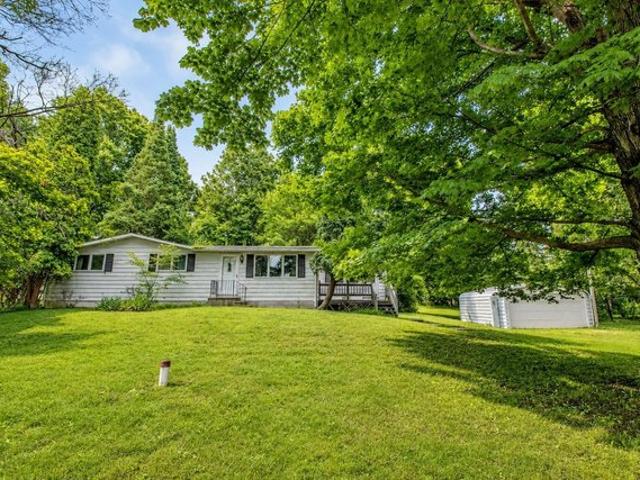 18430 Queen Rd, Culver, IN 46511