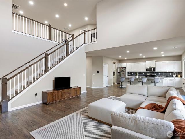 18439 th St E, Bonney Lake, WA 98391 | MLS #2508