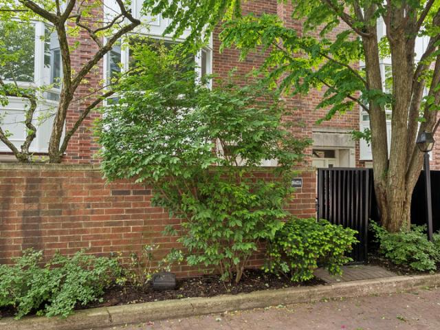1843 N Hudson Avenue # A